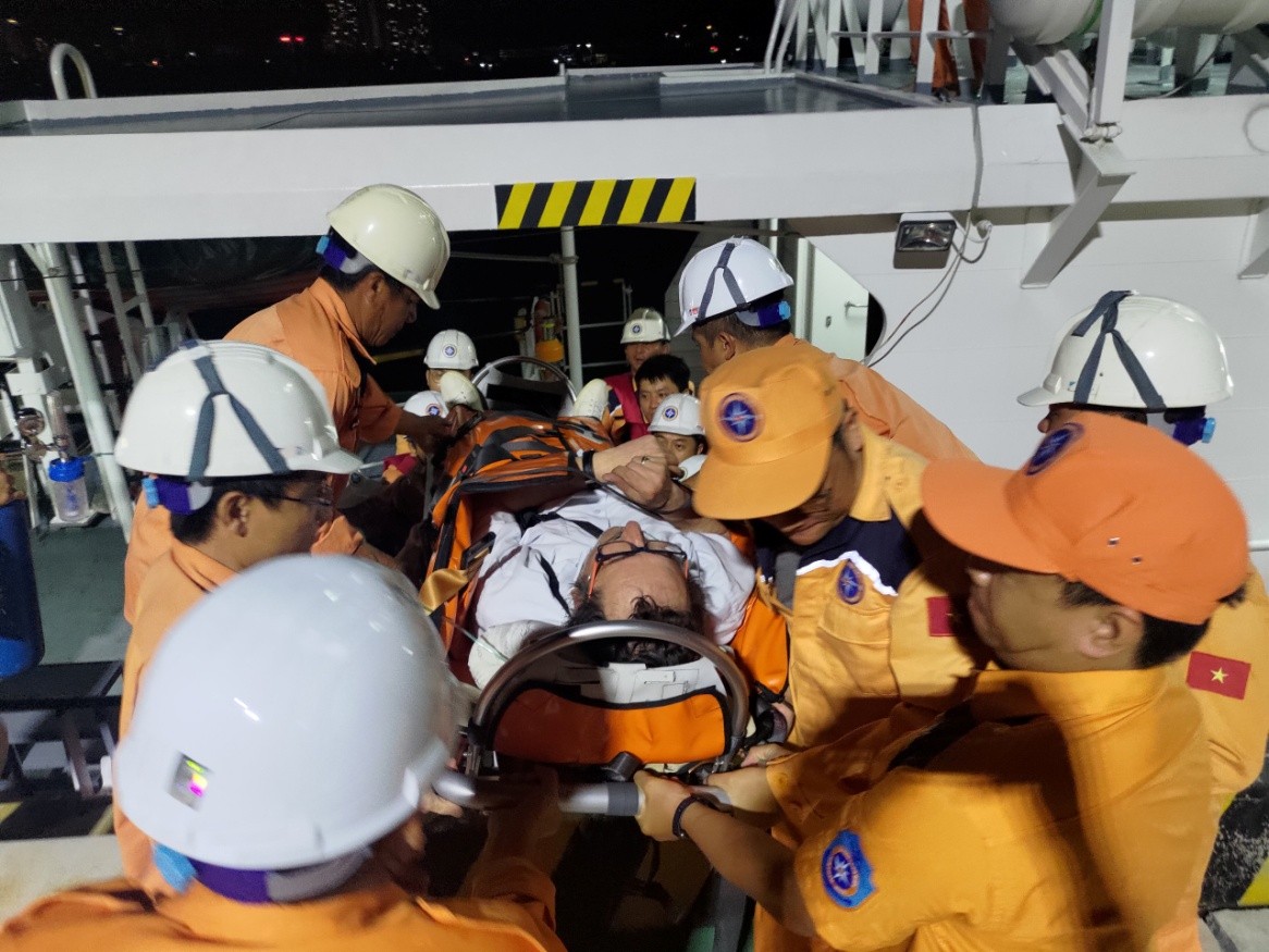Foreign seafarer rescue and coordination between domestic authorities ...